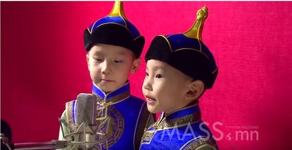 Дээлтэй Монголын удам шүү бид Видео