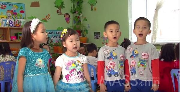 Дээлтэй Монголын удам шүү бид Видео