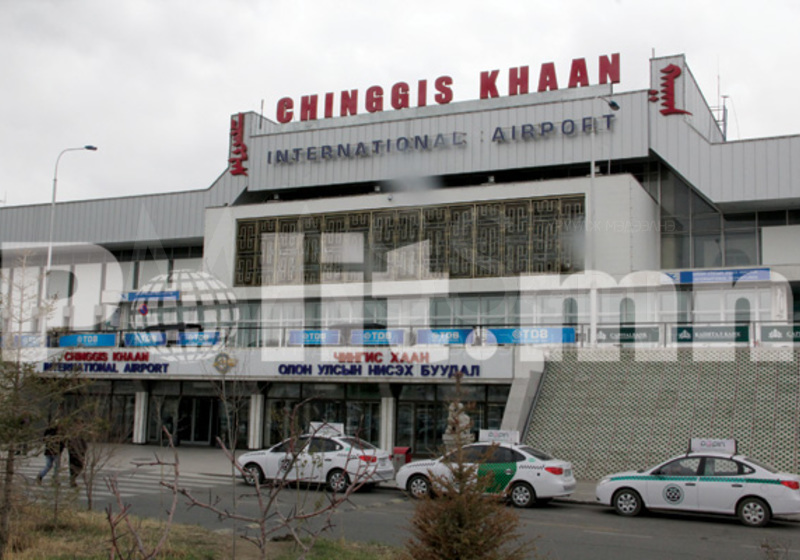 Гаалийн байцаагчдын хууль бус үйлдэл камерт бичигджээ