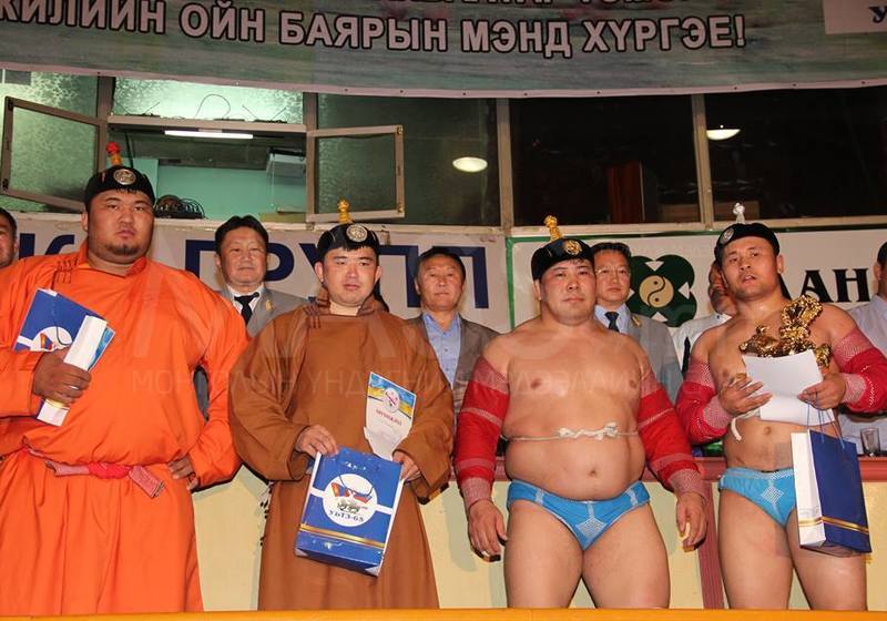 Монгол улсын өсөх идэр өрнөн дэлгэрэх начин Э Энхбат түрүүллээ