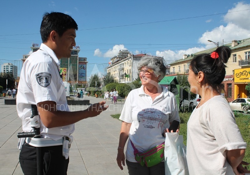 Гадаадын иргэн болон түүний гэр бүлийн гишүүд визийн зөвшөөрөл авахдаа