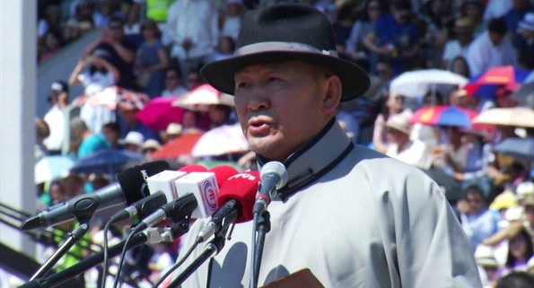 Ерөнхийлөгч Үндэсний их баяр наадам ыг нээн мэндчилгээ дэвшүүллээ