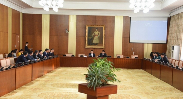 Тэтгэврийн зээл тэглэх хуулийн төслийг хэлэлцэнэ