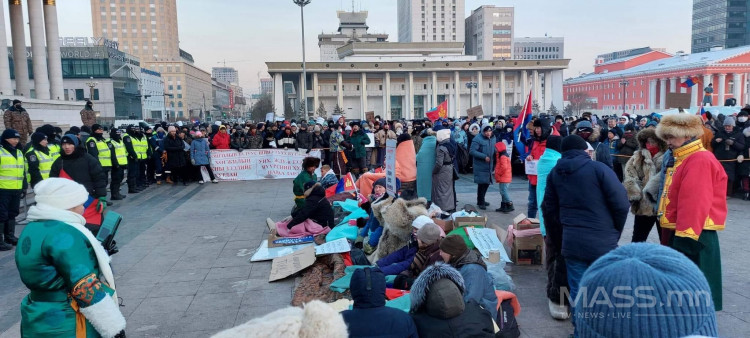 ХЭҮК оос өлсгөлөн зарласан иргэнийг гэрт нь хүргэхээр ажиллаж байна