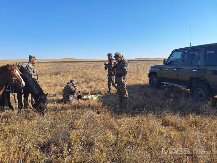 Хилчид төөрсөн иргэнийг эсэн мэнд олж ар гэрт нь хүлээлгэн өглөө