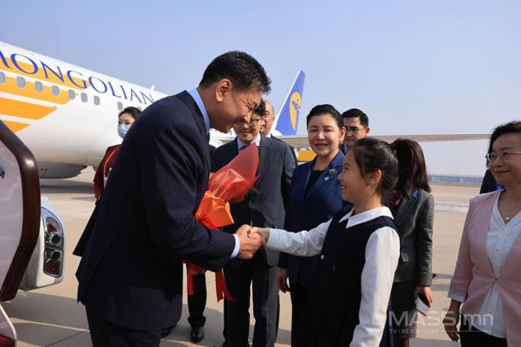 Монгол Улсын Ерөнхийлөгч У Хүрэлсүх “Бүс ба Зам” дээд түвшний чуулга уулзалтад оролцохоор Бээжин