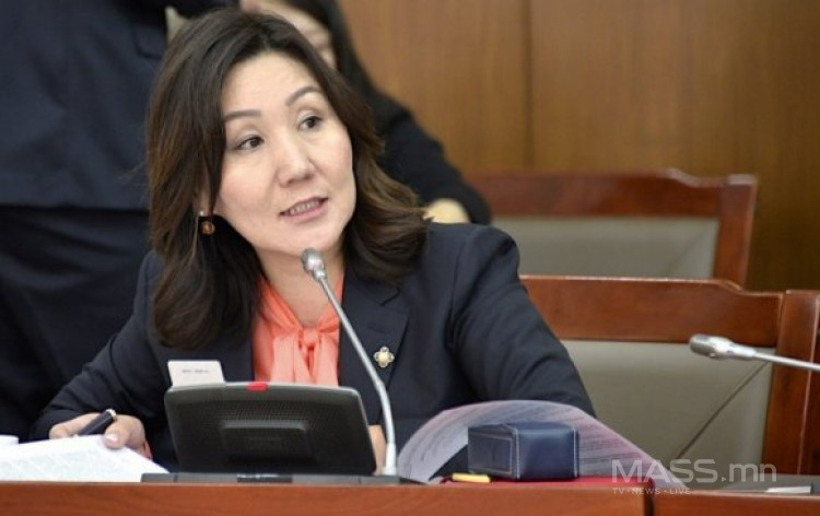 УИХ ын гишүүн М Оюунчимэг эрүүл мэндийнхээ төлөө хариуцлагатай байж Ковид тусаагүй иргэнээ