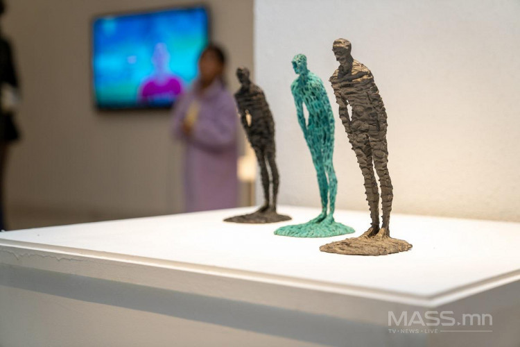 “МонголианАрт” олон улсын уран баримлын симпозиум амжилттай өндөрлөж үзэсгэлэнгээ нээлээ