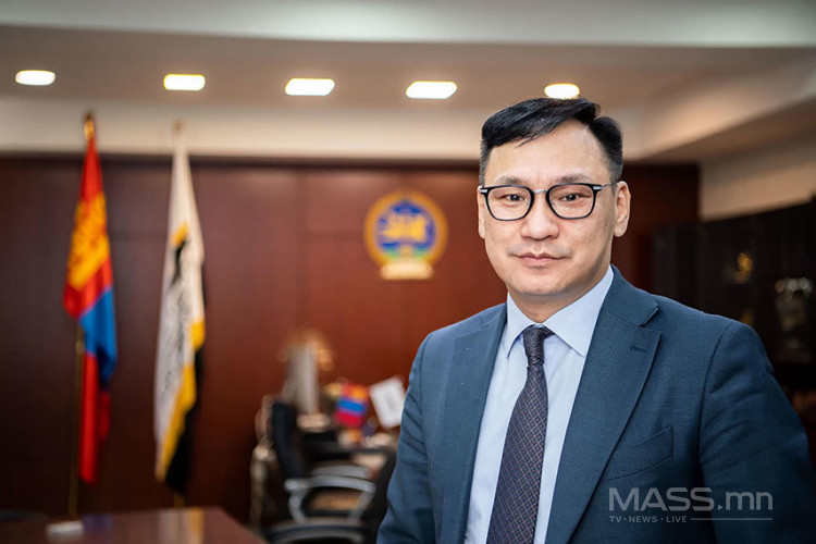 Б Ганхуяг нарын 3 хүнд авсан цагдан хорих таслан сэргийлэх арга хэмжээг 1 сараар сунгажээ