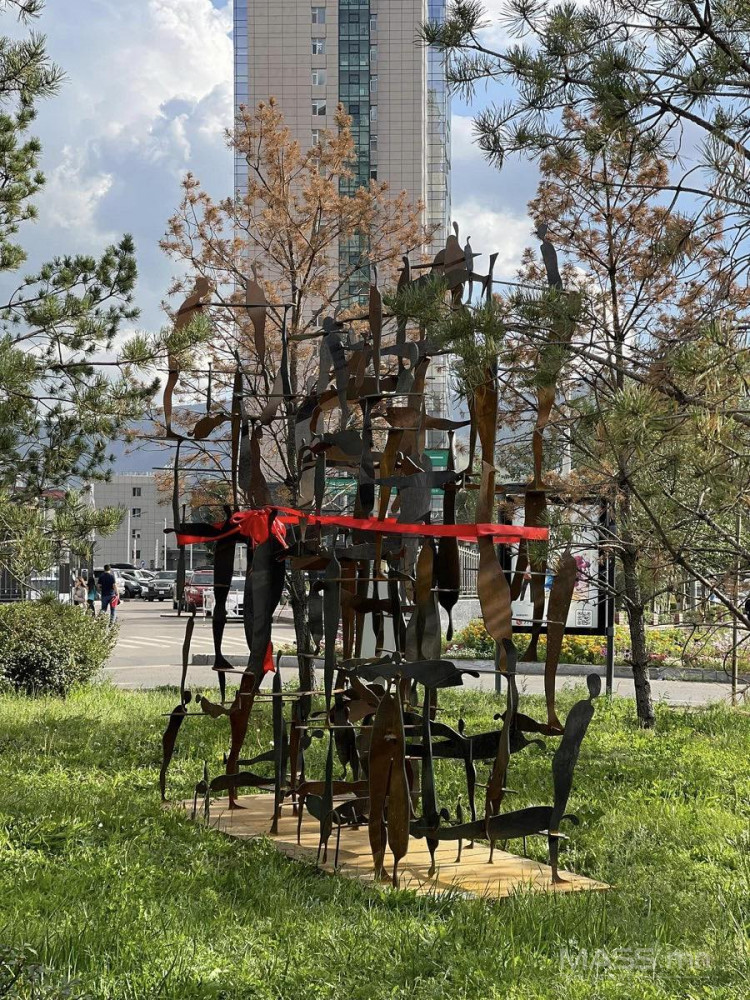 “МонголианАрт” олон улсын уран баримлын симпозиум амжилттай өндөрлөж үзэсгэлэнгээ нээлээ