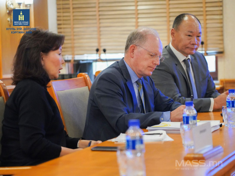 ХЗДХ ийн сайд Х Нямбаатар БНФУ ын “Орано групп” ийн Монгол дахь захиралтай уулзлаа