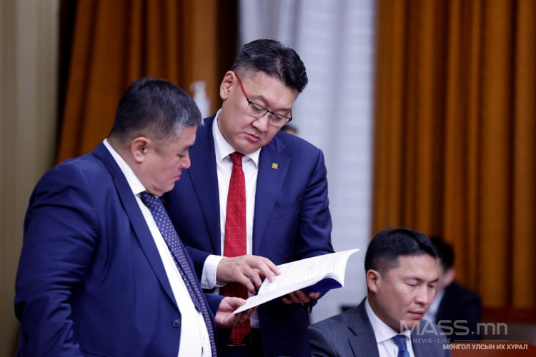 ТБХ Монгол Улсын 2024 оны төсвийн тухай хуулийн төслүүдийн хоёр дахь хэлэлцүүлгийг хийв