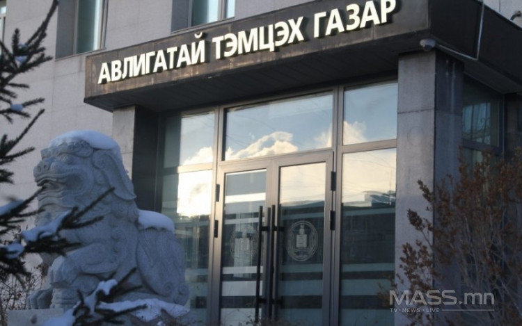Эрүүгийн 12 хэргийг шүүхэд шилжүүлэх саналтай прокурорт шилжүүлжээ