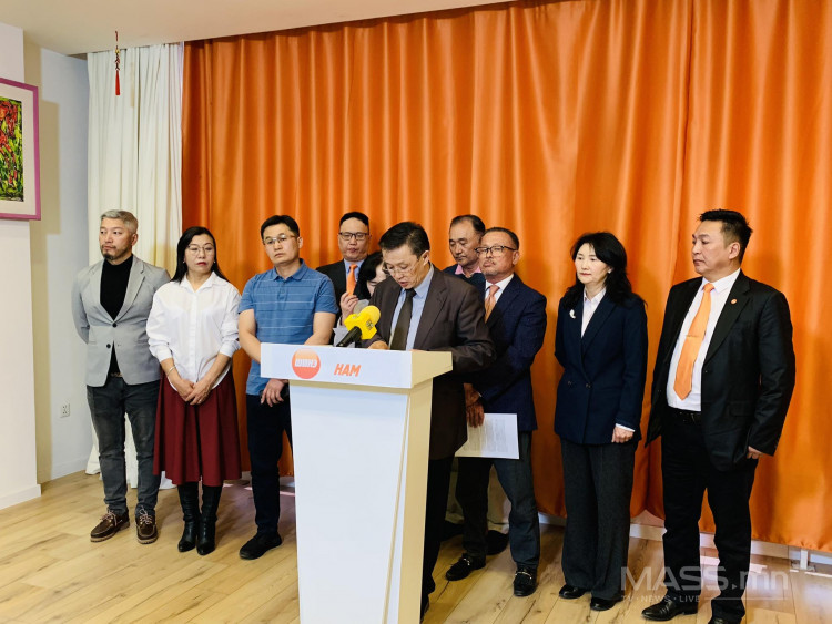 Шинэ нам Үндэсний баялгийн сангийн тухай хууль нь үндсэн хуультай зөрчилдөж байна