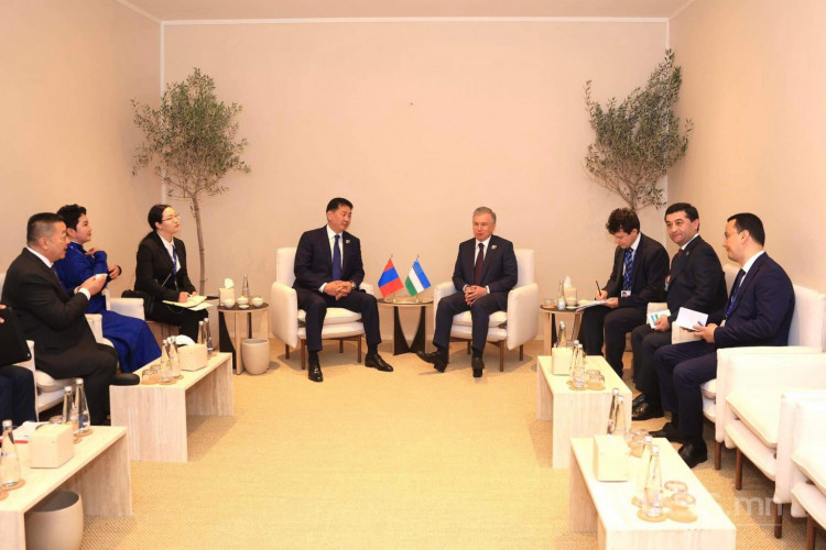 Монгол Улсын Ерөнхийлөгч У Хүрэлсүх Бүгд Найрамдах Узбекистан Улсын Ерөнхийлөгчтэй уулзав