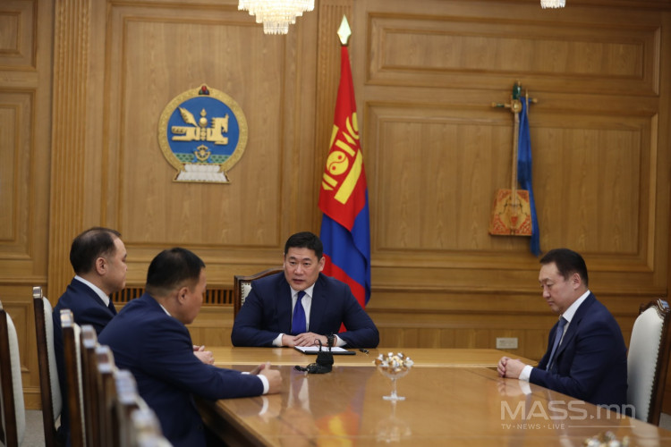 АН ын дарга Л Гантөмөр Ерөнхий сайдын тэмцлийг дэмжихээ илэрхийллээ