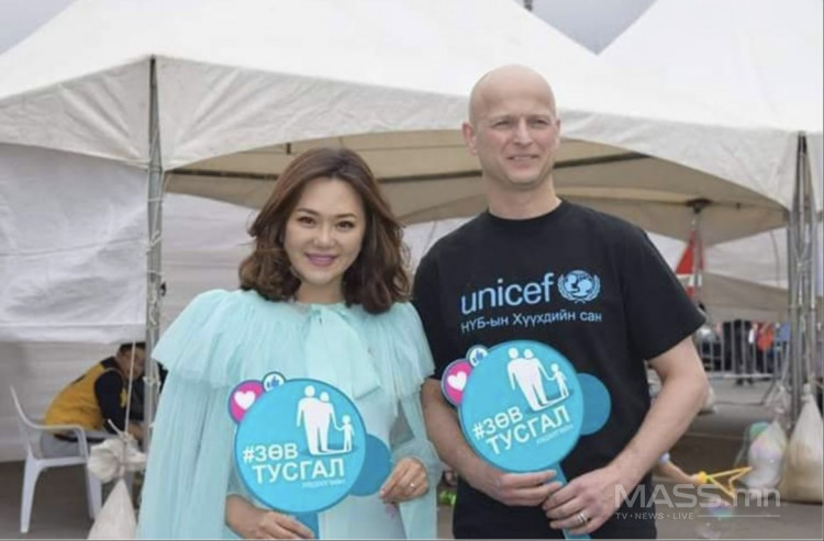 НҮБ ын Хүүхдийн Сангийн Элч дуучин Т Ариунаа элчийн үүргээ дуусгав