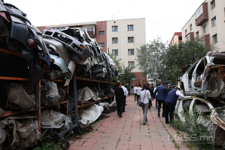 Х Нямбаатар Газраа зориулалтын бусаар ашиглаж байгаль орчинд сөрөг нөлөө үзүүлдэг байдлыг зогсооно