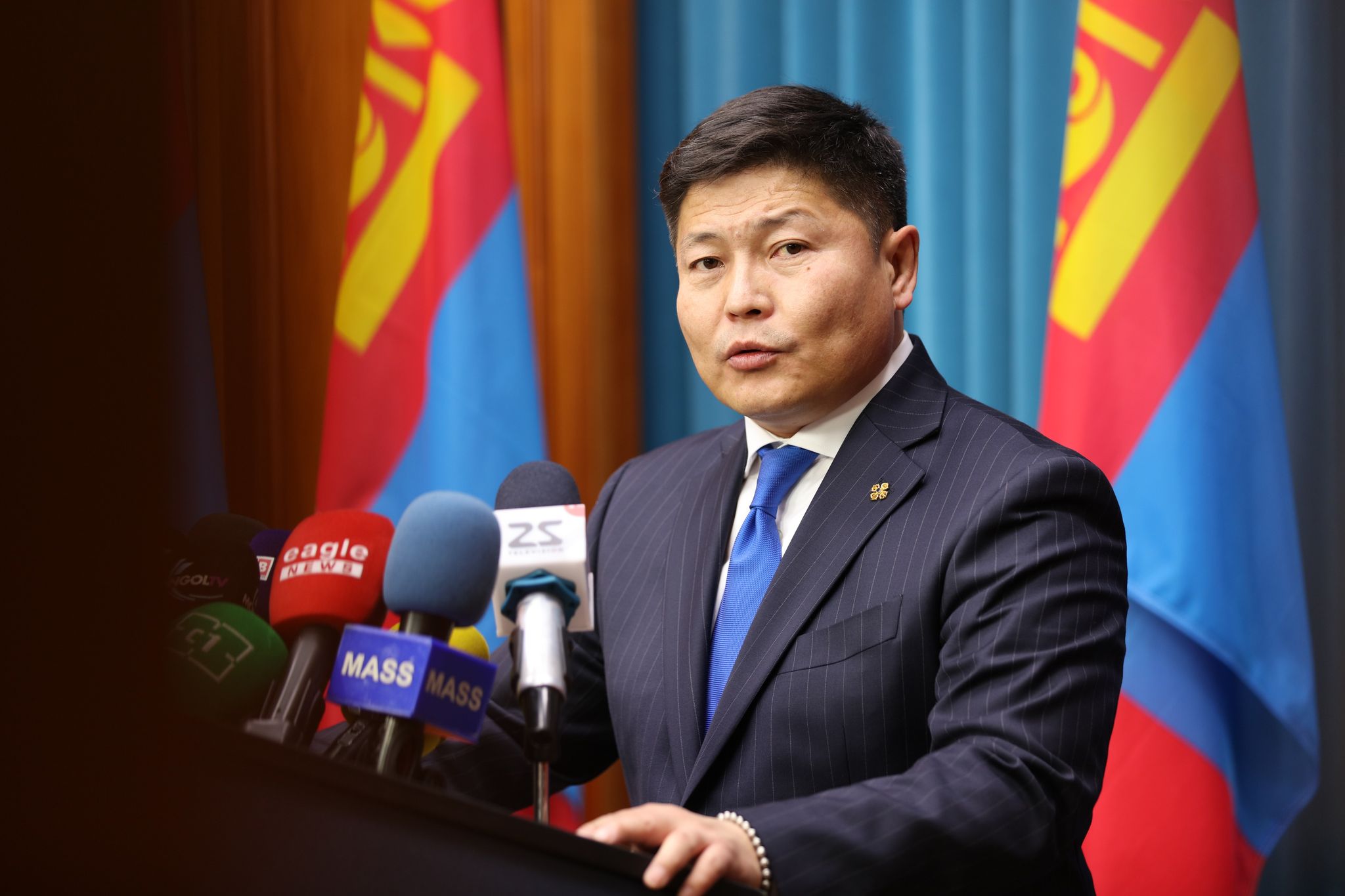 Х Нямбаатар Гадаад руу оргон зайлсан хүний талаар баталгаатай мэдээлэл өгсөн тохиолдолд 10