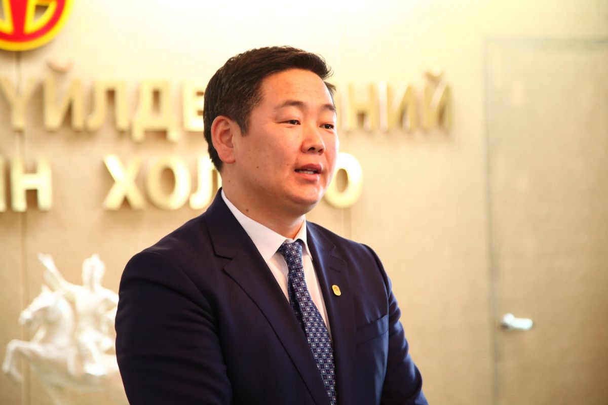 С Эрдэнэбат Цалинг хоёр дахин нэмүүлэхийн төлөө ЗГ ыг шахна