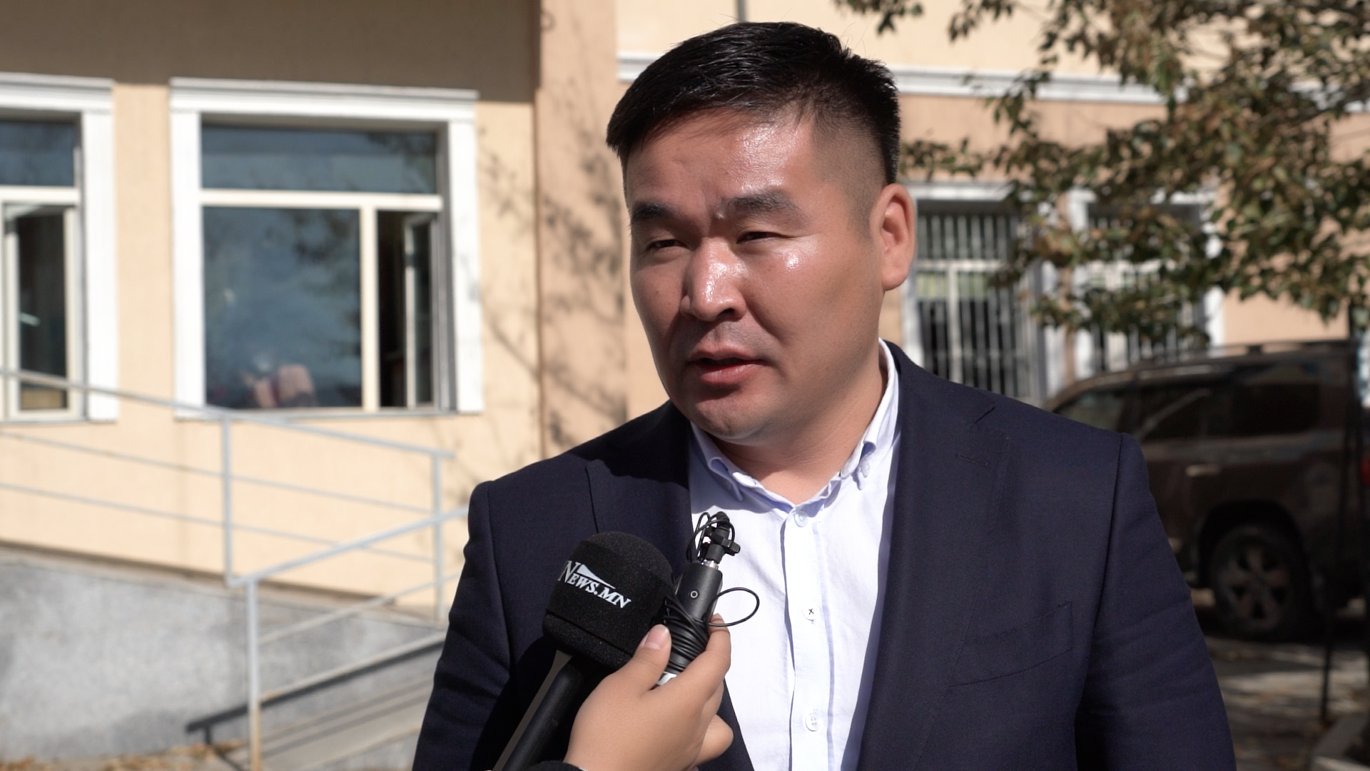 И Мөнхжаргал Гомдсон бол шүүх хуралдаа оролцож гомдлоо тайлаач