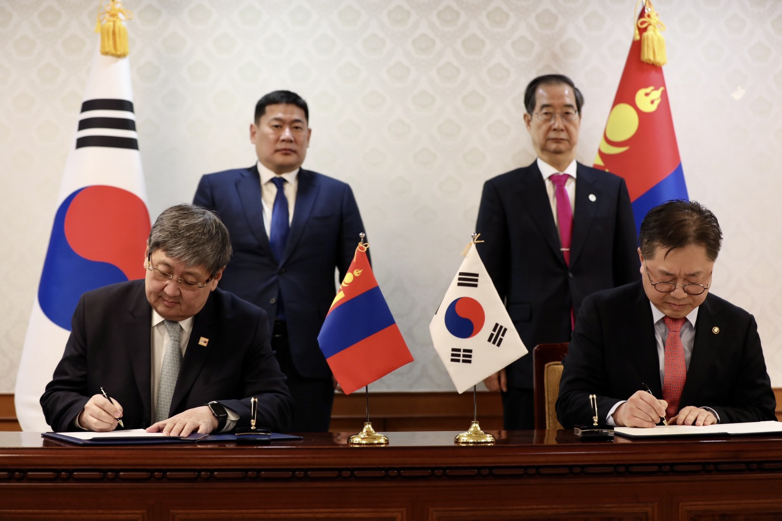 Эдийн засгийн түншлэлийн тухай Монгол Улс БНСУ хоорондын хэлэлцээрийн төслийн хэлэлцээг эхлүүлнэ