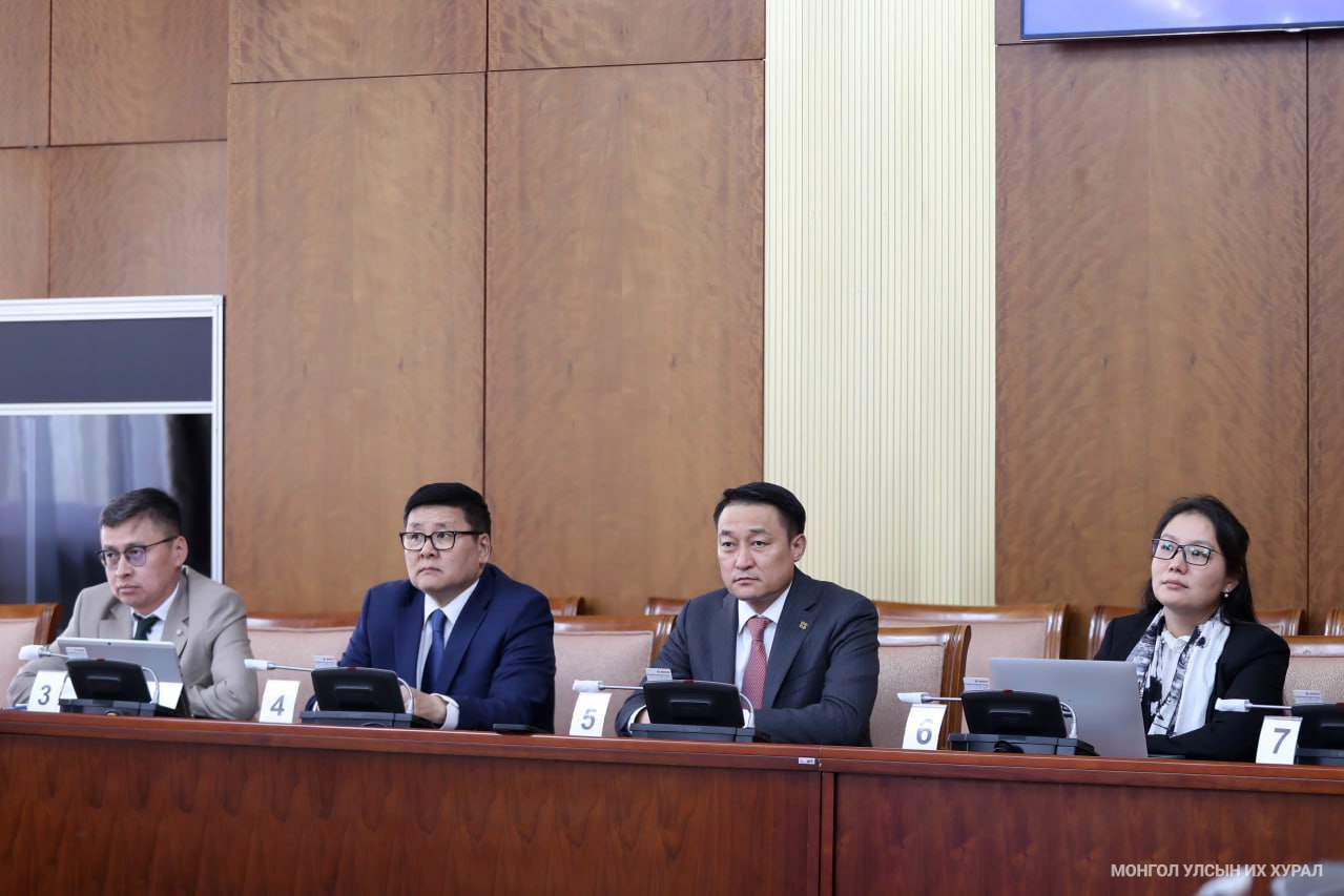 ЁЗСХБХ Үндсэн хуульд оруулах өөрчлөлтийн төслийн хоёр дахь хэлэлцүүлгийг хийв