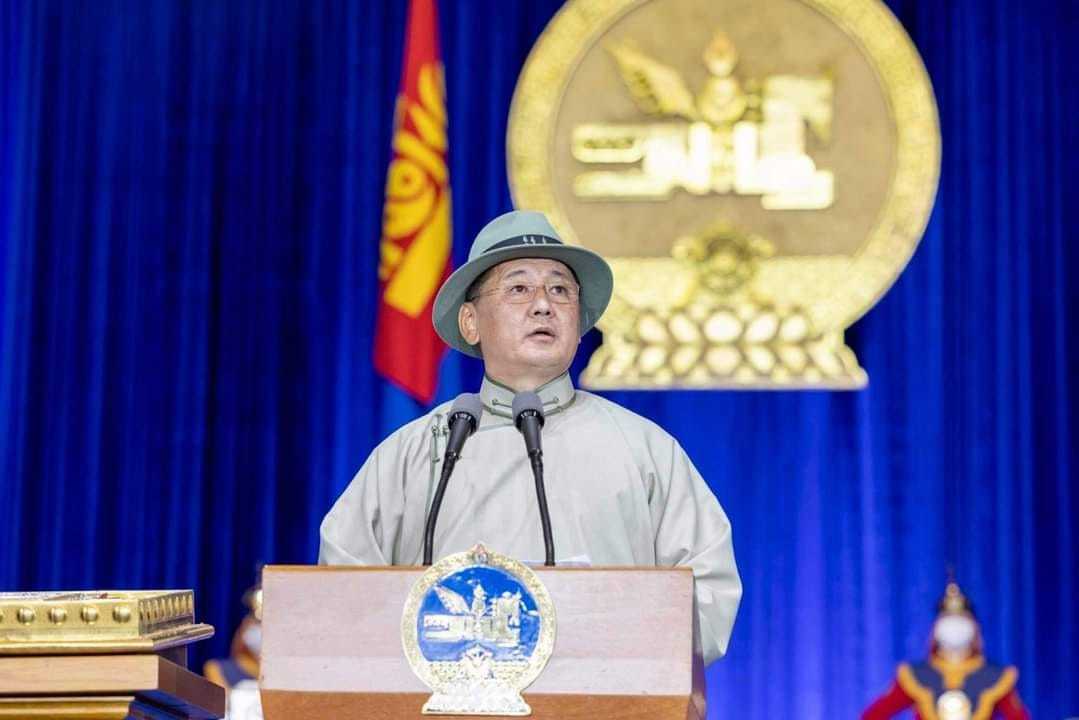 Ерөнхийлөгч У Хүрэлсүх Эх дэлхий ургамал амьтан уул ус байгаль