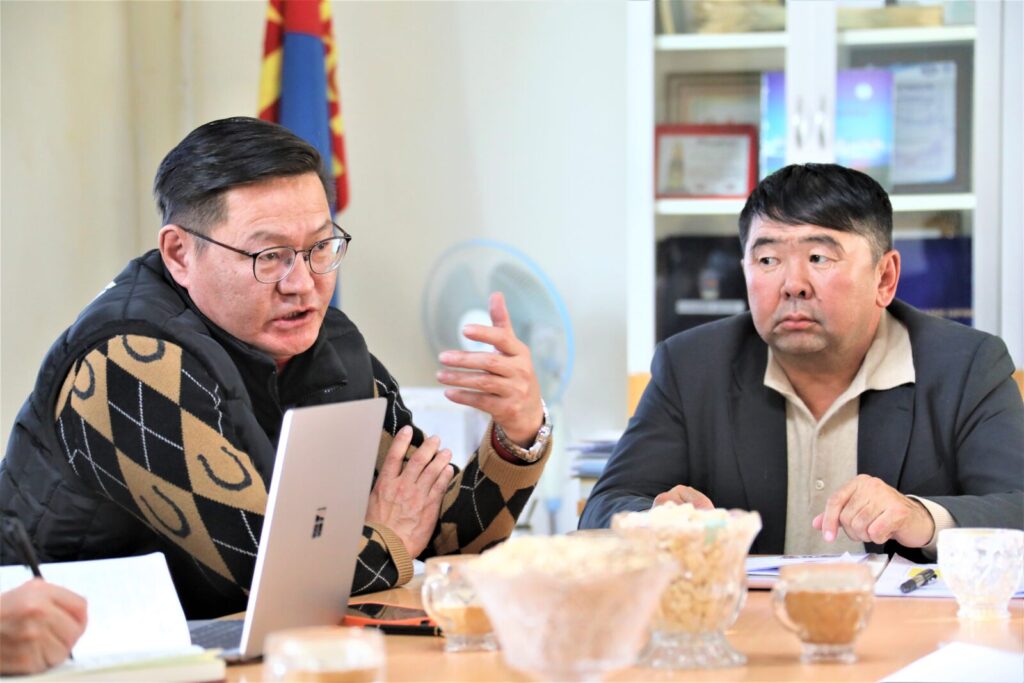 УИХ аас баталсан 36 р тогтоолын бодлого арга хэмжээний хөтөлбөрийг Ховд аймгийн ХААГазарт