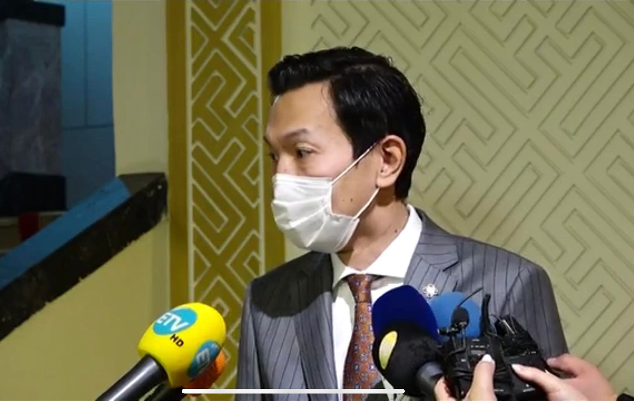 Цахим хөгжлийн багц хуулиудын эцсийн хэлэлцүүлгийг хийлээ