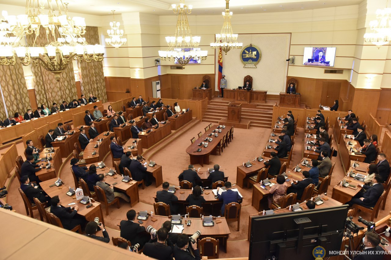 Өнөөдрийн чуулганаар ҮХНӨ ийн төслийг хэлэлцэх эсэхийг шийднэ