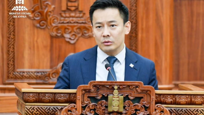 О БАТНАЙРАМДАЛ Монгол Улсын зээлжих зэрэглэл сайжирсан тул “Оюутолгой” н зээлийн өндөр хүүг