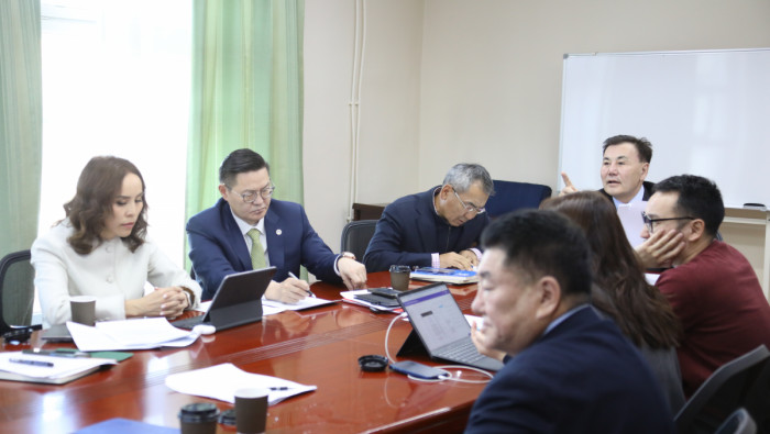 Мэргэжлийн холбоод нэгдэж төр хувийн хэвшилтэй хамтарч ажиллах эрх зүйн орчин бүрдэнэ