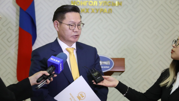 Ч Даваабаяр Мэргэжлийн нэгдсэн холбооны тухай хууль бол эдийн засаг аж үйлдвэржилтэд чухал