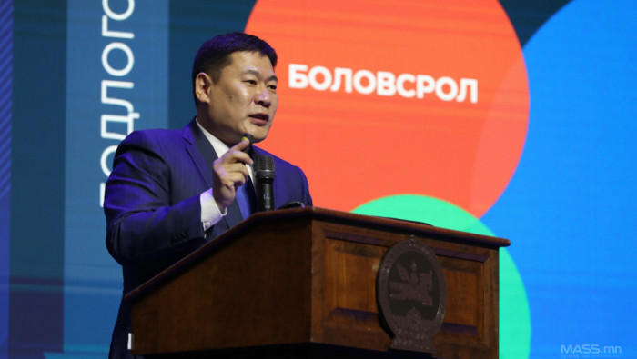 Л Оюун Эрдэнэ Багшийн нэр хүндийг өсгөх нийгмийн баталгааг хангах ур