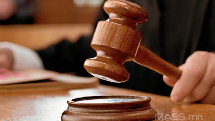 Фейсбүүкээр бага насны хүүхдийг заналхийлж нүцгэн зургийг нь шаардсан