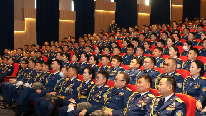 Онцгой байдлын байгууллагын алба хаагчид 8260 иргэний амь нас 372 2 тэрбум төгрөгийн эд