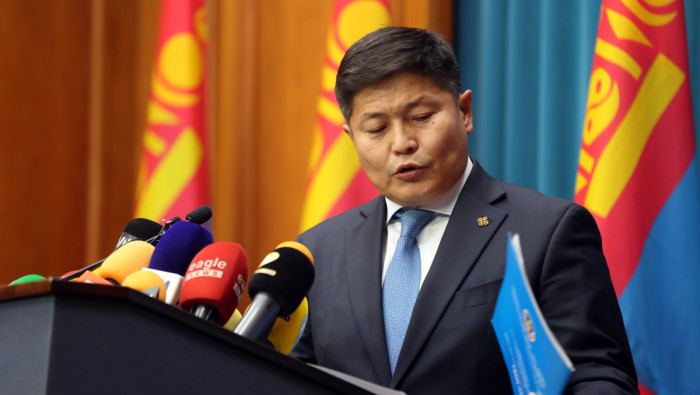 Х Нямбаатар Хувийн байгууллагыг төрийн алба хаагчийн элдэв хууль бус үйлдлээс хамгаалах хуулийг