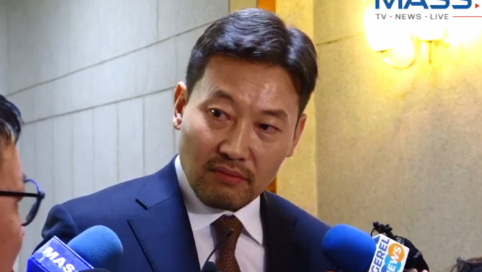 Х Ганхуяг Баялгийн сангийн тухай хуулиар дамжуулан хуулийн хулгай хийх гэж байна