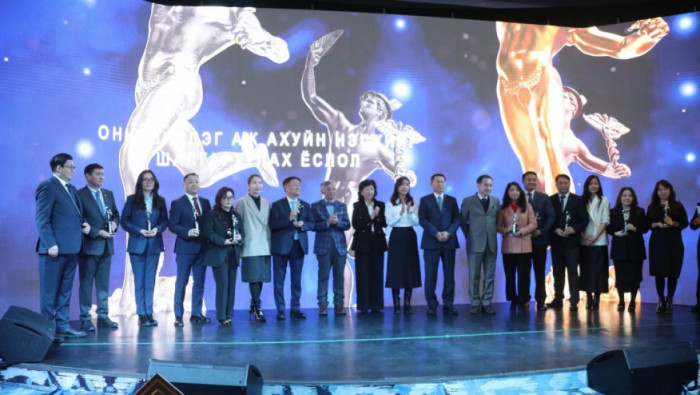 “ЭНТРЕПРЕНЁР 2024” Оны шилдэг аж ахуйн нэгж байгууллага бизнес эрхлэгчдийг шалгарууллаа