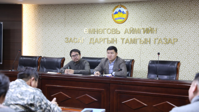 Өмнөговь аймгийн онцгой комиссын шуурхай штаб шатахуун түгээх