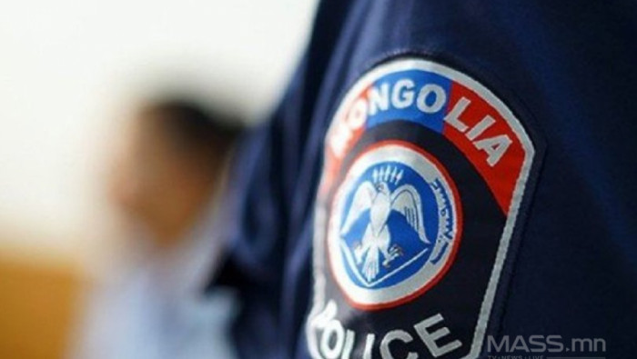 Голын эрэг дээр амарч байсан иргэдийг хутга тулган дээрэмдсэн этгээдүүдийг олж тогтоолоо