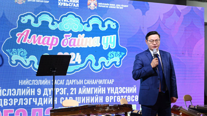 Ч Даваабаяр Ирэх жилээс Амар байна уу үзэсгэлэн худалдааг олон улсын