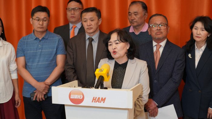 Шинэ нам Үндэсний баялгийн сангийн тухай хууль нь үндсэн хуультай зөрчилдөж байна