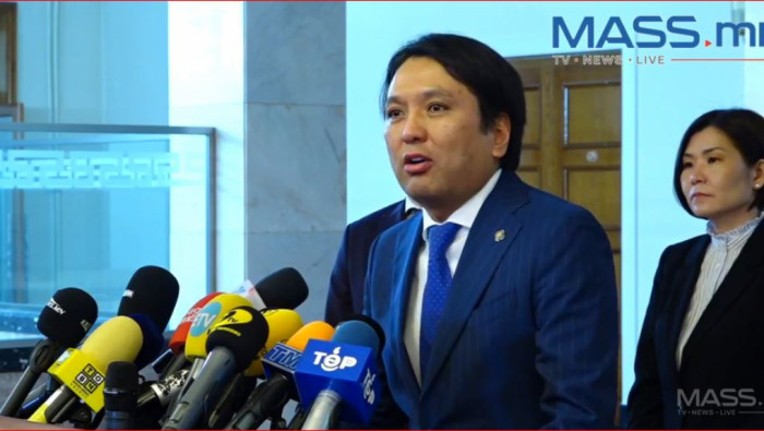Хөгжлийн банкны хэргээр яллагдагчаар татагдсан албан тушаалтнуудын Шүүх