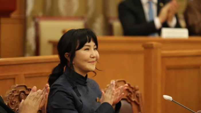Ч Ундрам гишүүн өвчтэй байгаа гэх шалтгаанаар хариуцлагаас зайлсхийсээр