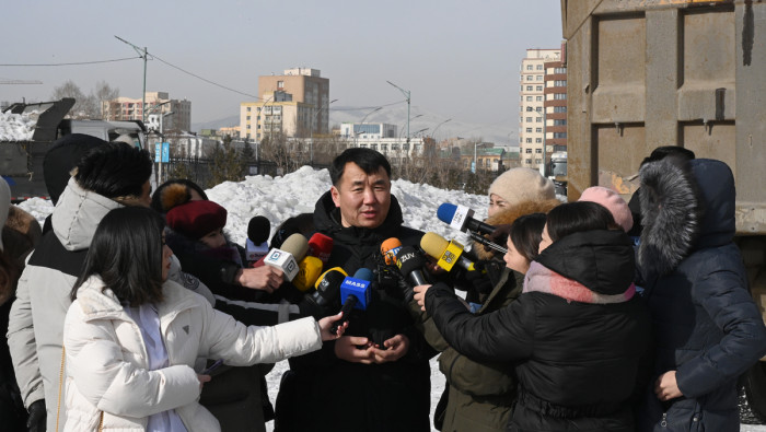 Ц Төрхүү Сэлбэ голд хөрсний ус нийлүүлсэн ААН д хуулийн дагуу арга