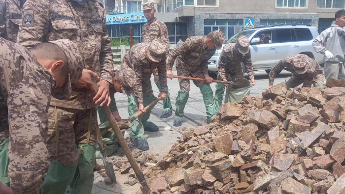 Зэвсэгт хүчний томилгоот бүрэлдэхүүн хүч нэмэгдүүлэн үүрэг гүйцэтгэж байна