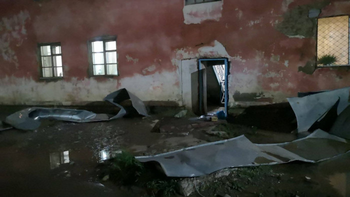 Хан Уул дүүргийн ашиглалтын шаардлага хангахгүй болсон орон сууцны