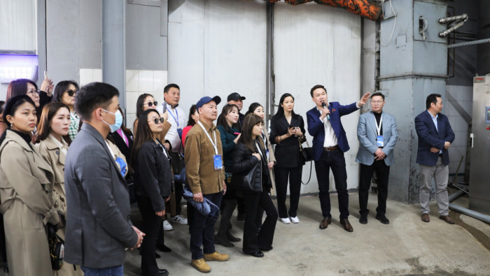 Үндэсний үйлдвэрлэгчдийн хамтын ажиллагааг нэгтгэх гүүр болж буй “Баялаг бүтээгч Бизнес тур